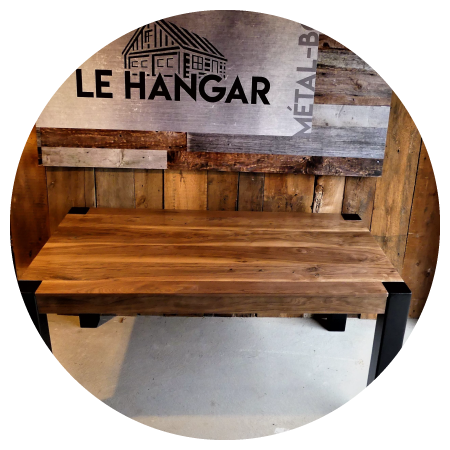 Le Hangar - LE HANGAR